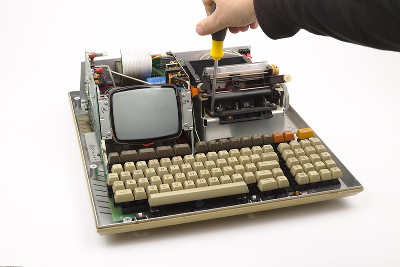 Tweaking the Machine when Third Party Web Widgets Go Missing – CogDogBlog